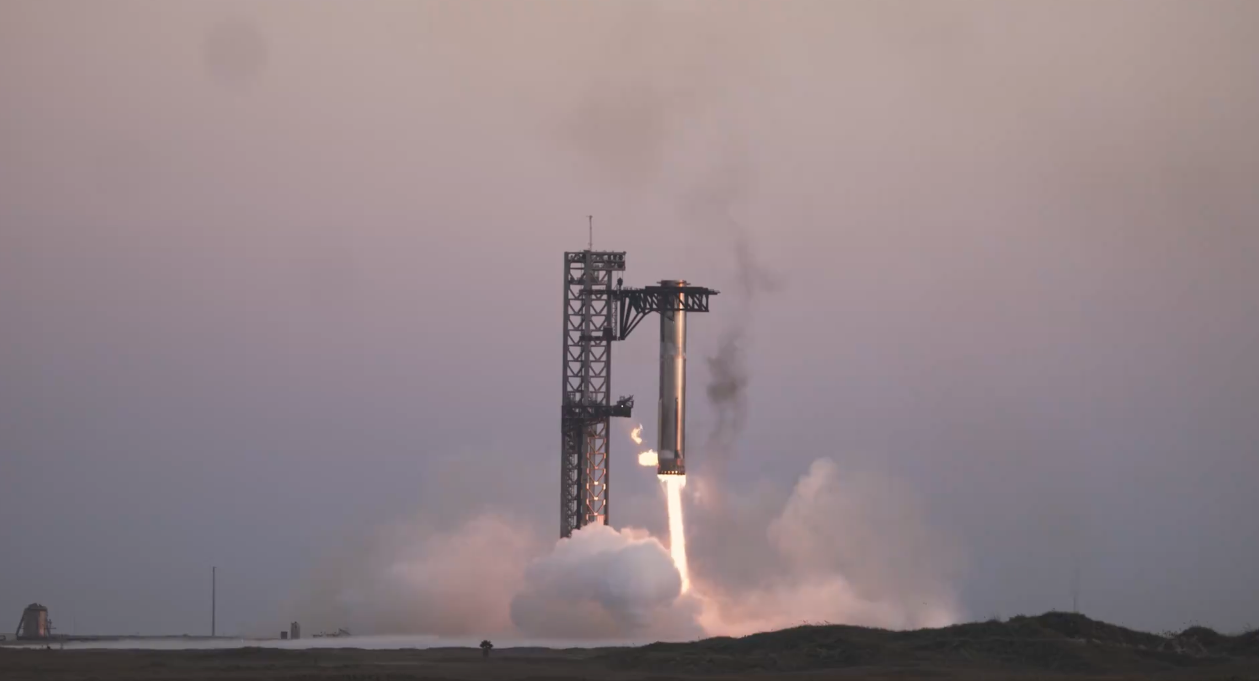 SpaceX Starship Launch 5 Ends With Historic Super Heavy Catch by Mechazilla